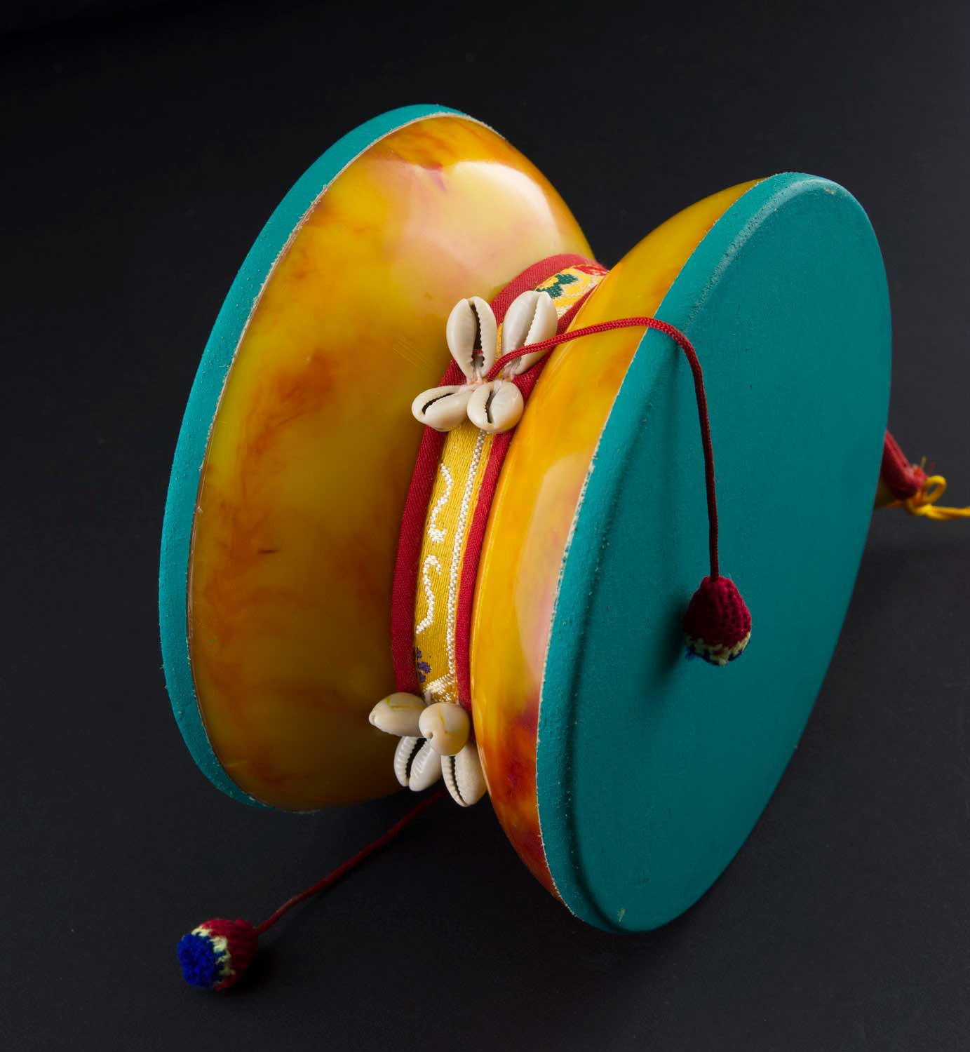 Damaru tibetain tambourin rituel du Chöd Ø 16 cm qualité Resine Nepal 26553