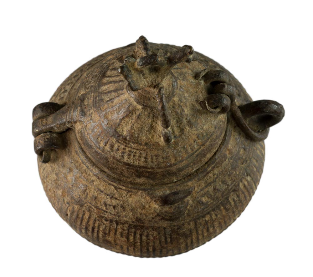 Boîte à bijoux Dhokra de l'art tribal de Bastar en Inde
