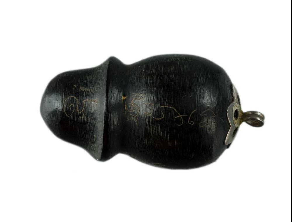 Palat Khik en Bois avec Mantras - Amulette Phallique de Thaïlande