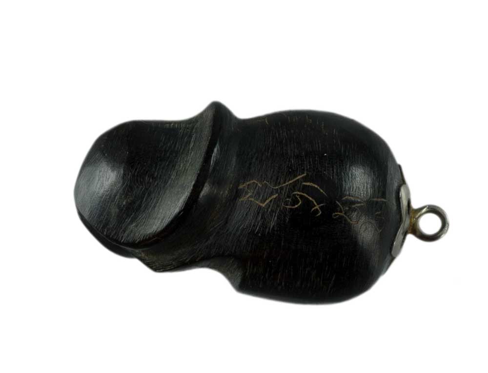 Palat Khik en Bois avec Mantras - Amulette Phallique de Thaïlande