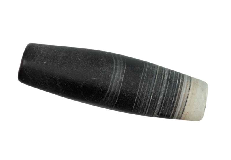 Agate Noire Rubanée - La Perle Mystique du Tibet | Peterandclo.com
